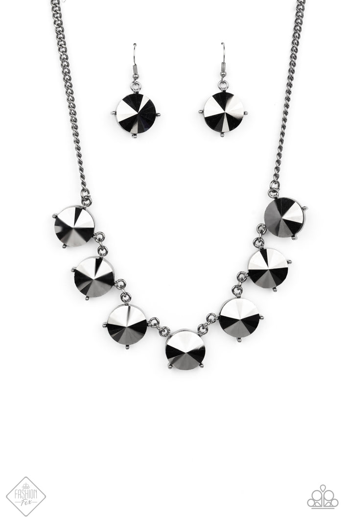 Paparazzi Necklace ~ The SHOWCASE Must Go On Black Fashion Fix Necklac ...